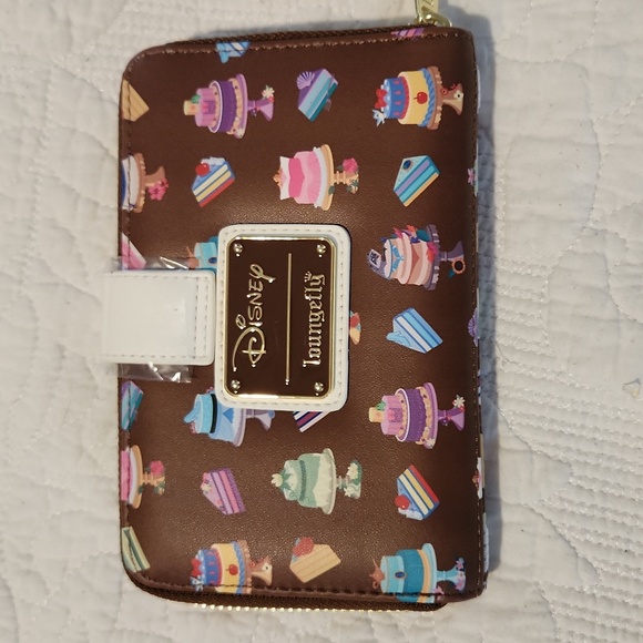Loungefly | Bags | Nwt Disney Loungefly Princess Cakes Zip Around ...